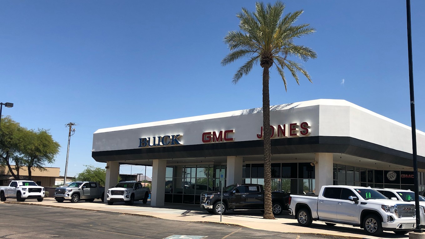 Jones Auto Center in Casa Grande, AZ | Rated 4.3 Stars | Kelley Blue Book