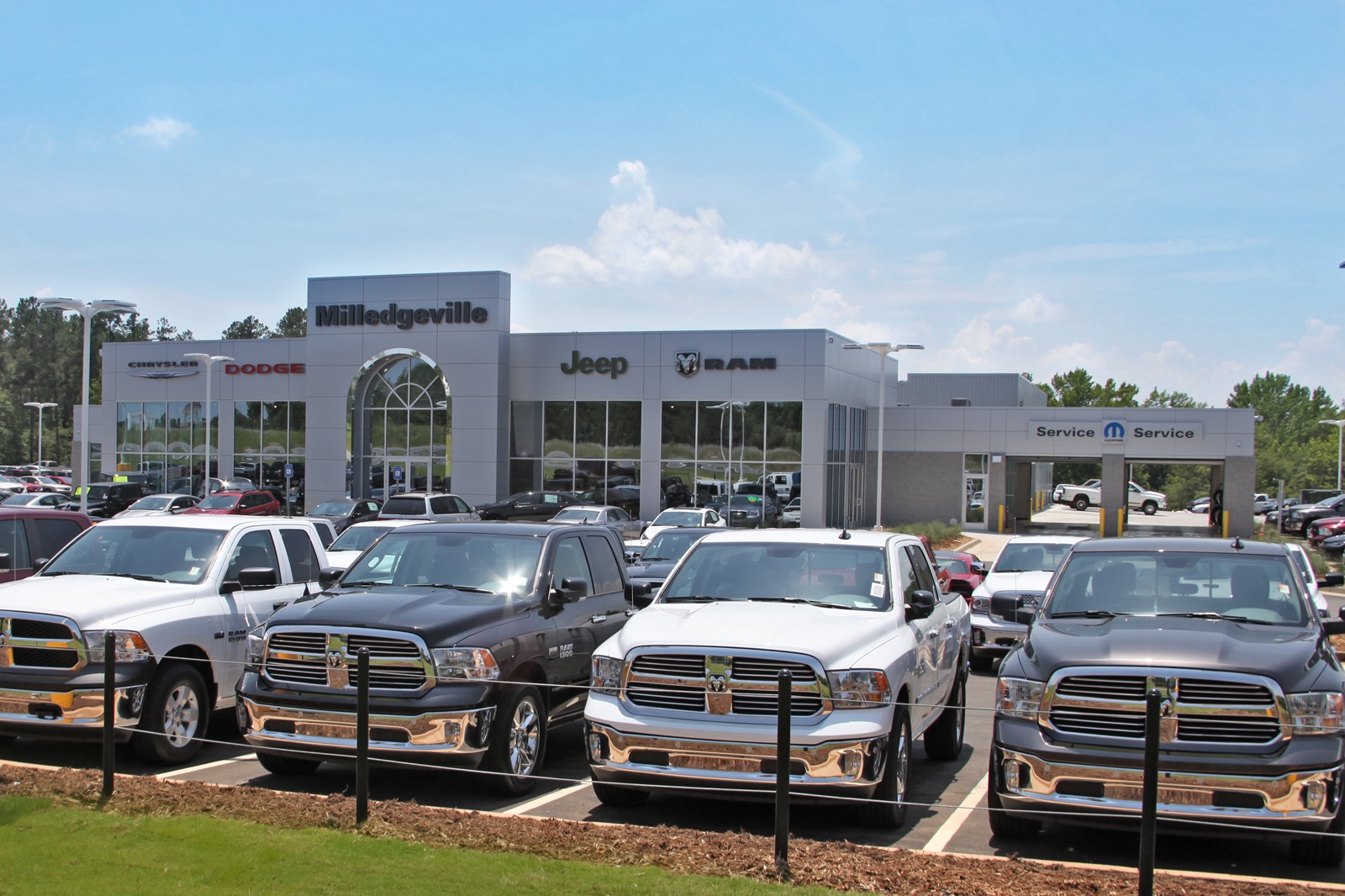Milledgeville Chrysler Dodge Jeep Ram in Milledgeville, GA | 148 Cars ...