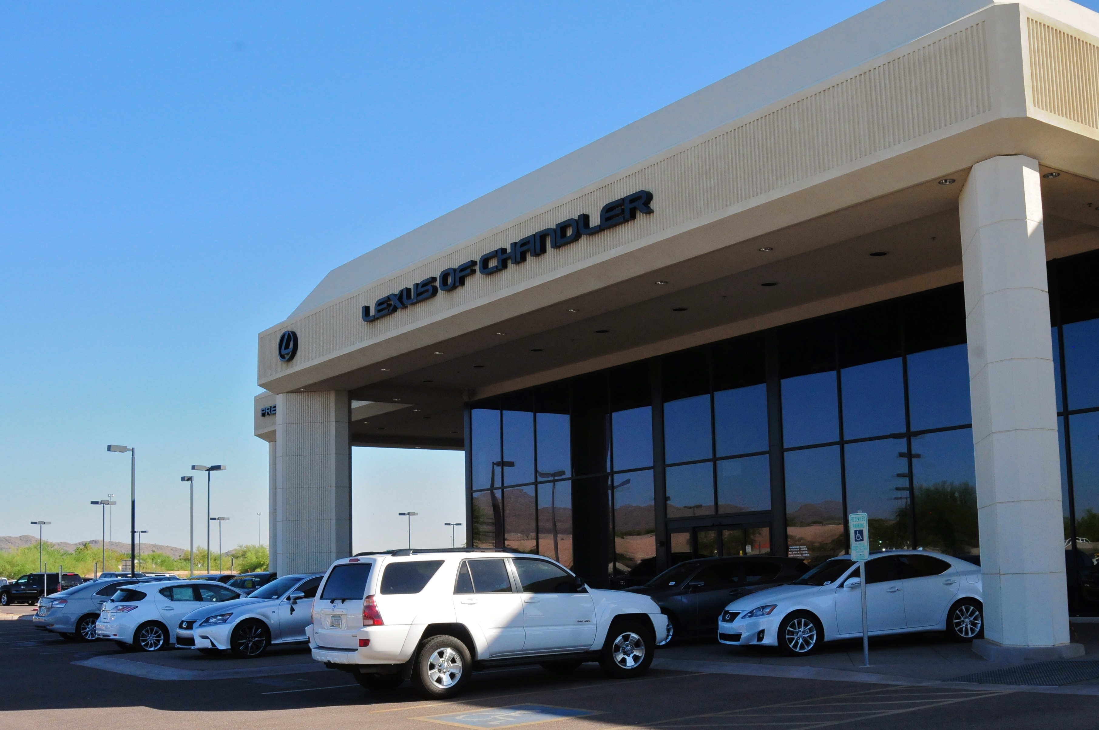Lexus of Chandler in Chandler, AZ | Kelley Blue Book