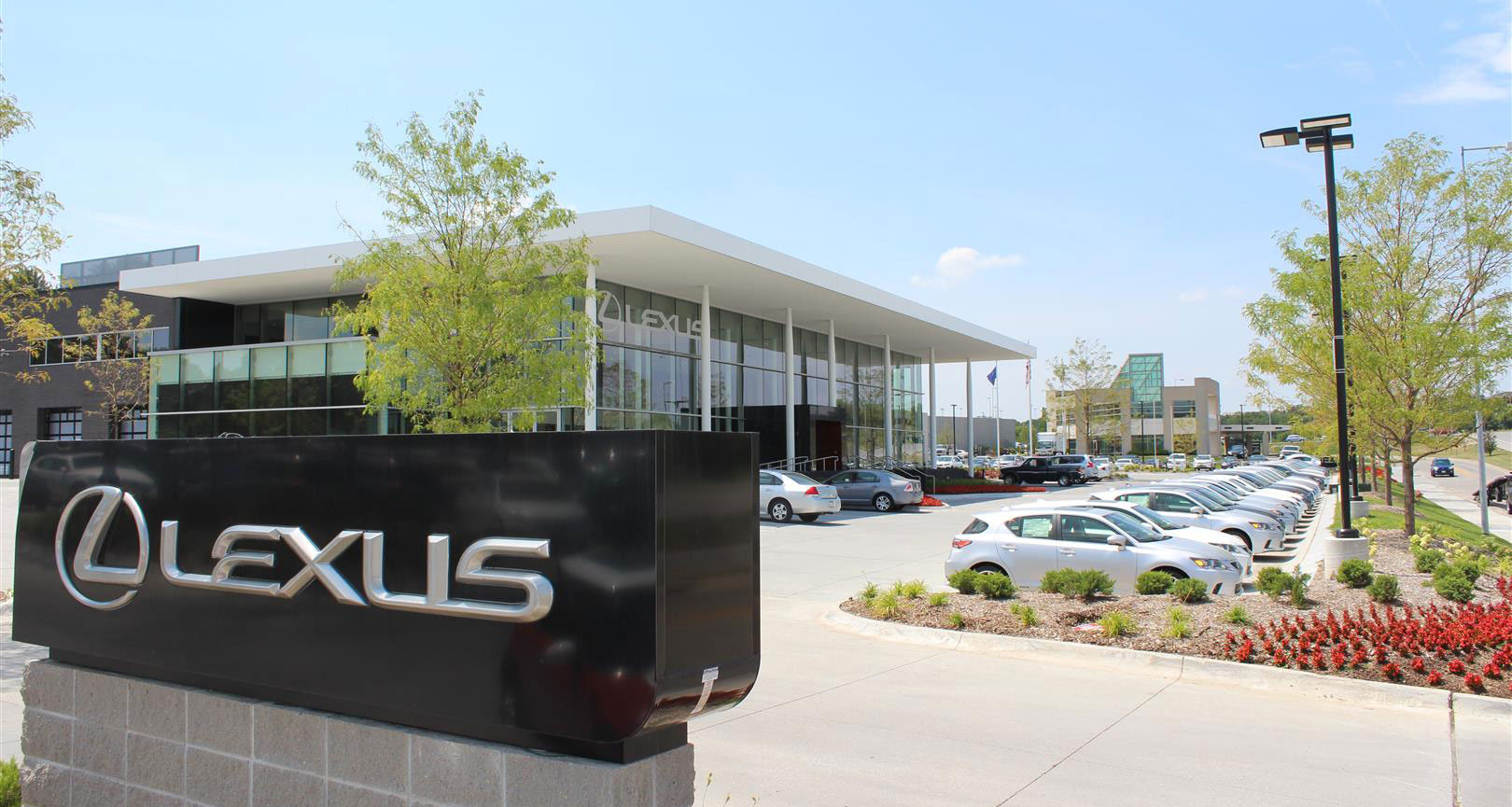 Lexus of Omaha in Omaha, NE | Rated 5 Stars | Kelley Blue Book