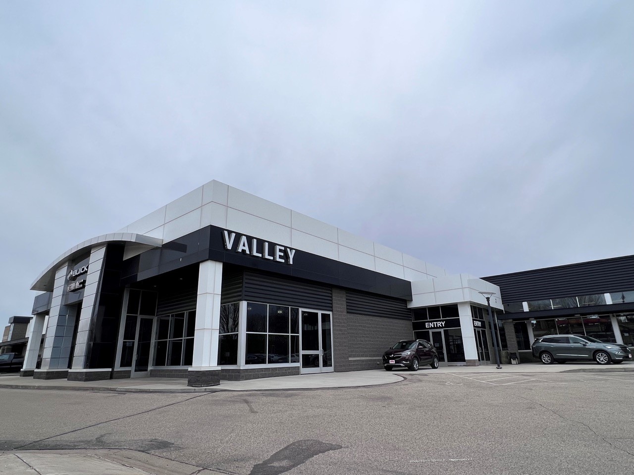 Valley Buick GMC in Apple Valley, MN | 260 Cars Available | Autotrader