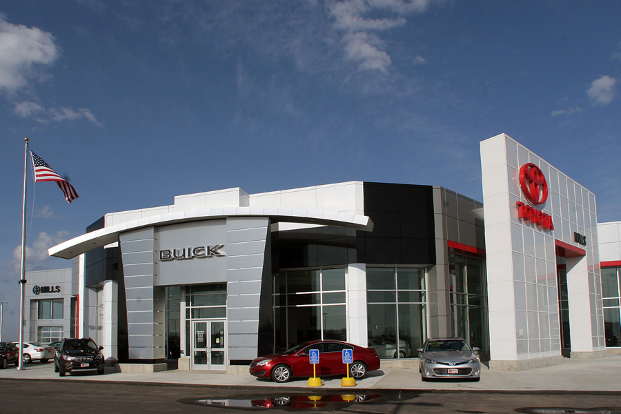 Mills Automotive Center in Willmar, MN | 117 Cars Available | Autotrader