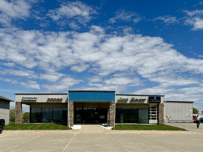Spirit Lake Ford Chrysler Dodge Jeep Ram in Spirit Lake, IA | 133 Cars ...