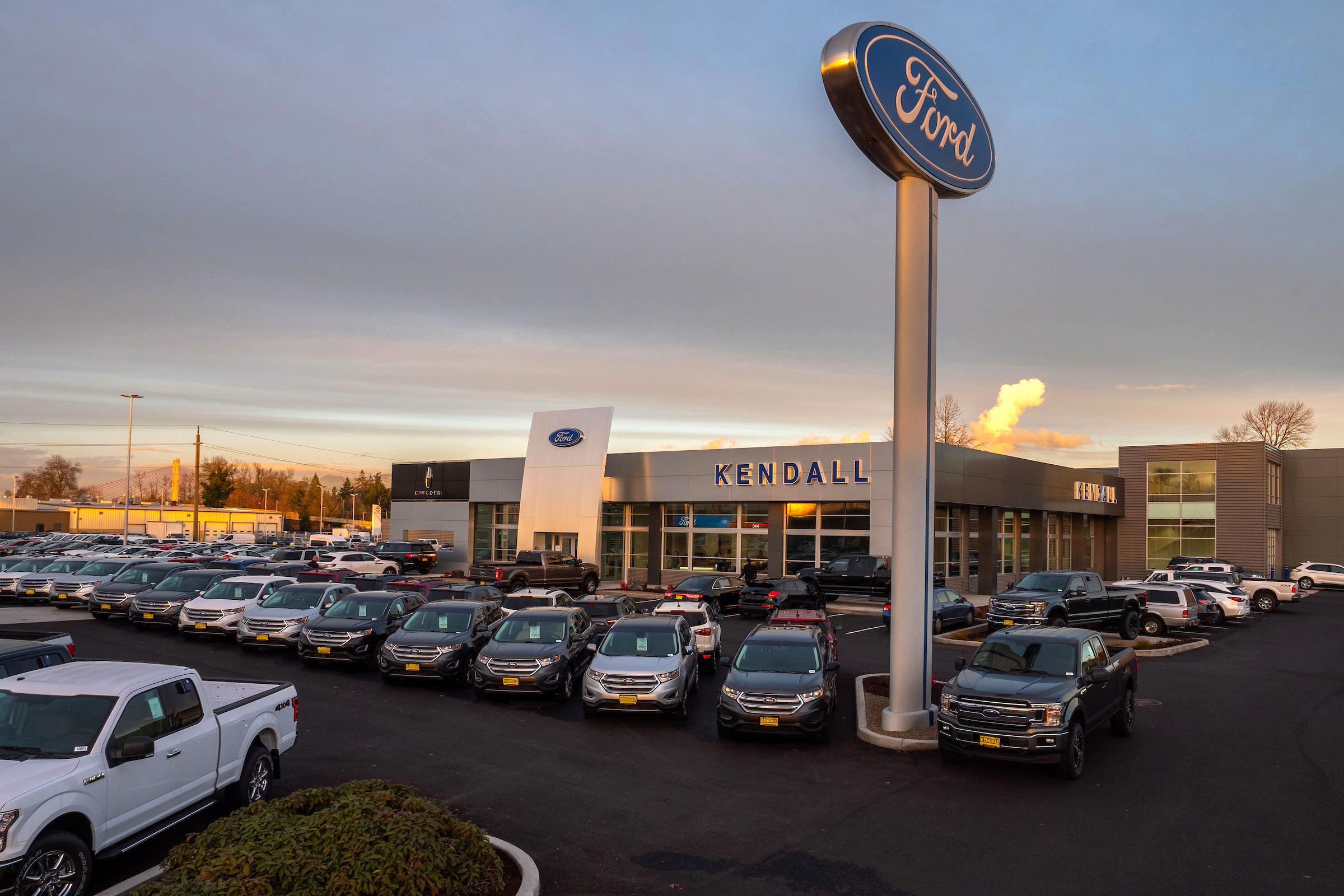 Kendall Ford of Eugene in Eugene, OR | Rated 5 Stars | Kelley Blue Book