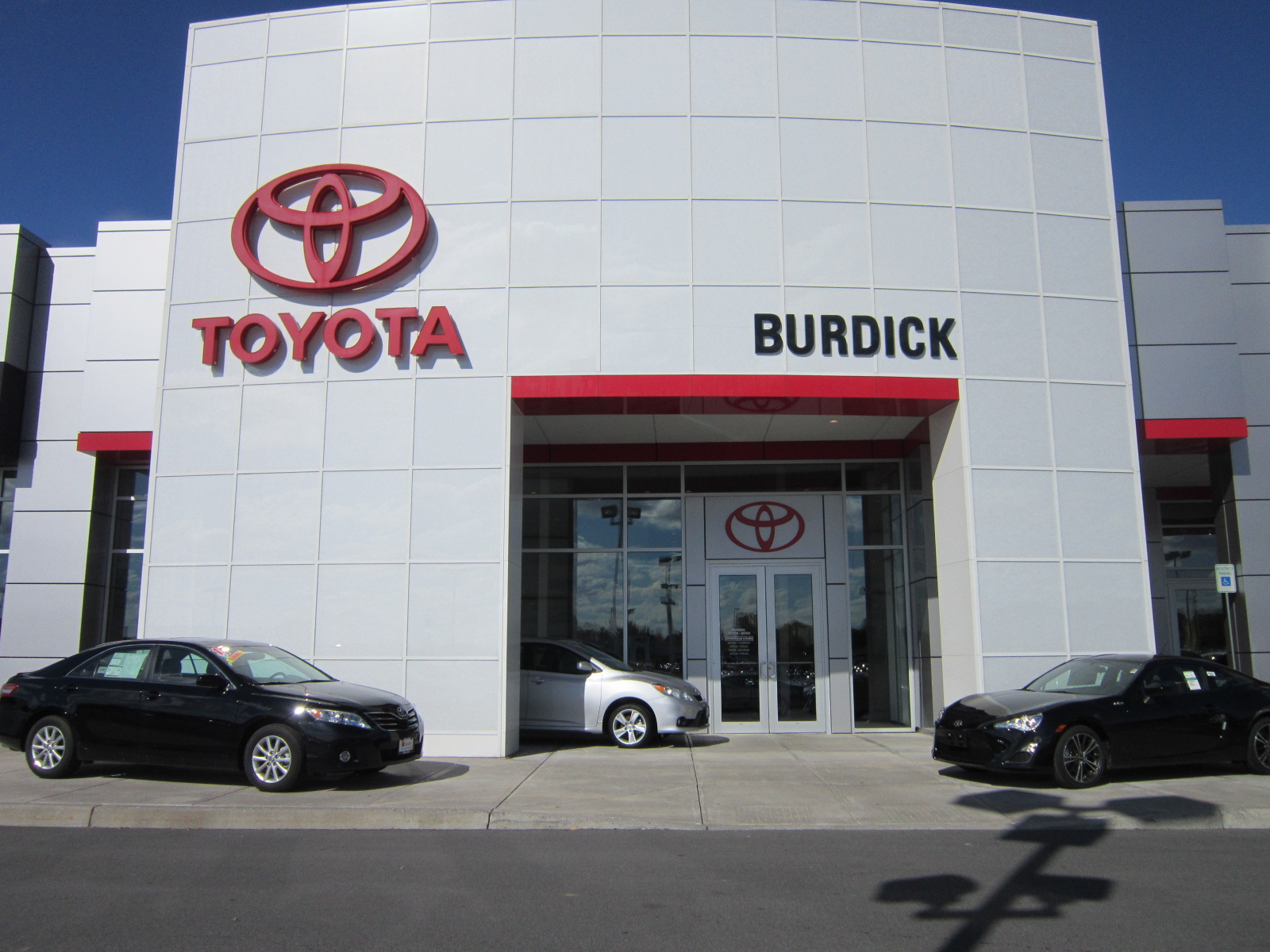 Burdick Toyota in Cicero, NY | 160 Cars Available | Autotrader