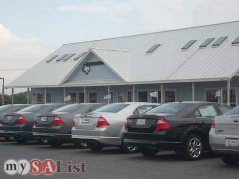 Bluebonnet Ford Lincoln Pre-Owned Center in New Braunfels, TX | 112 ...