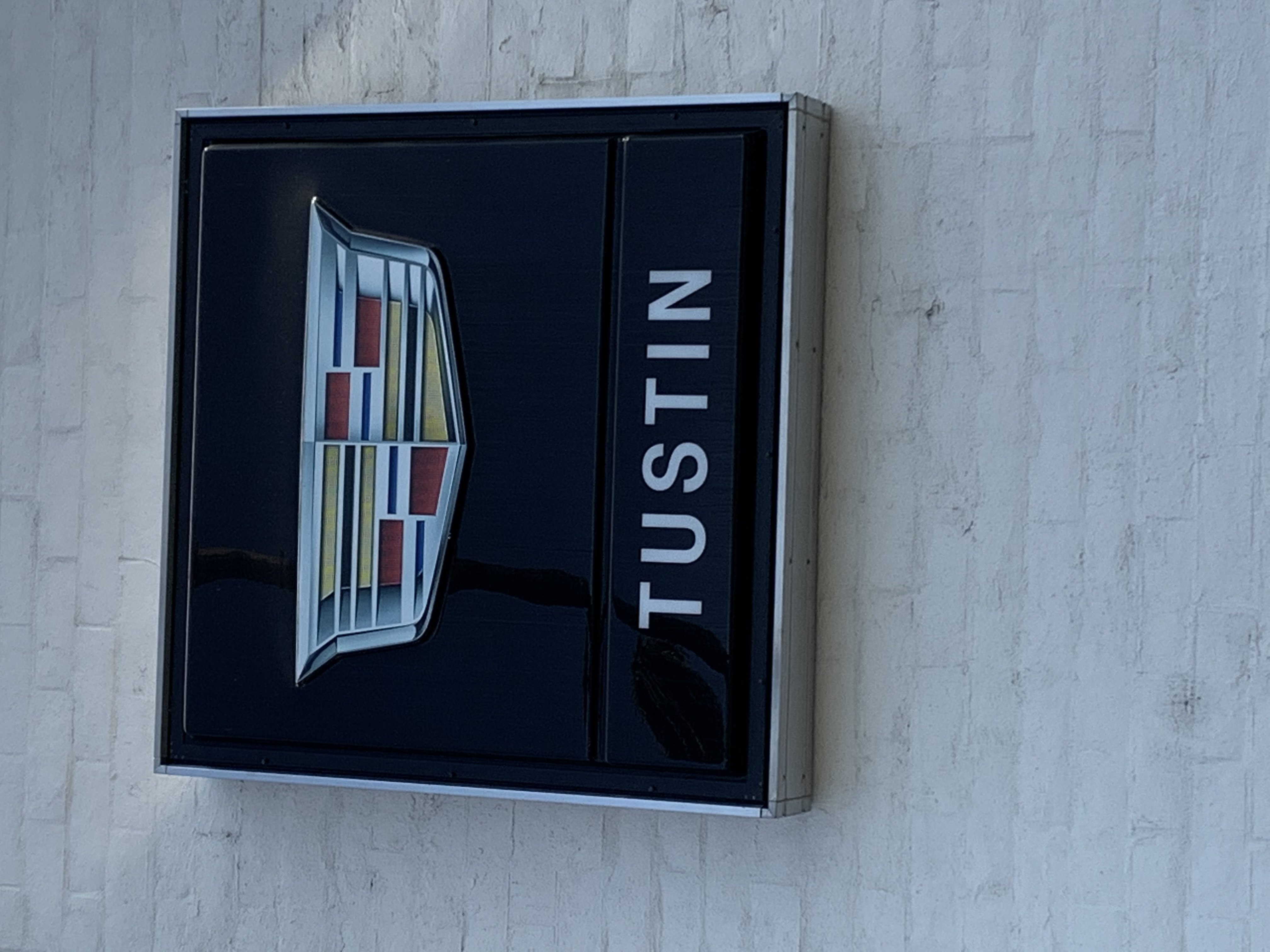 Tustin Cadillac in Tustin, CA | Rated 4.4 Stars | Kelley Blue Book