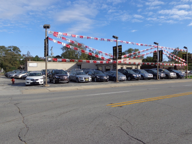 Mr. C's Auto Mart in Midlothian, IL | 27 Cars Available | Autotrader
