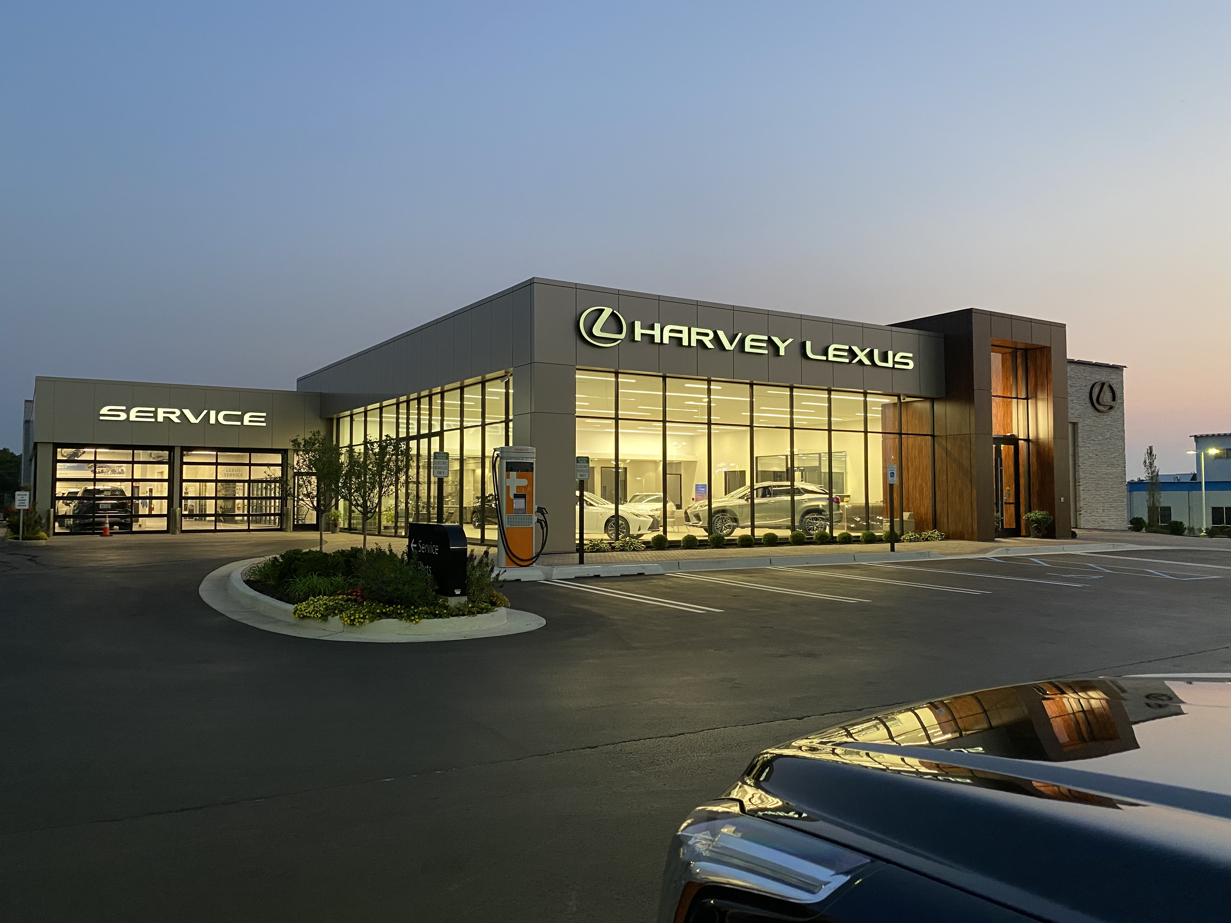 HARVEY LEXUS OF GRAND RAPIDS in Grand Rapids, MI | 36 Cars Available ...