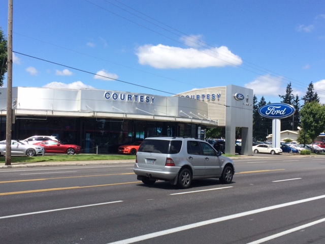 Courtesy Ford Lincoln in Portland, OR | Rated 4.4 Stars | Kelley Blue Book