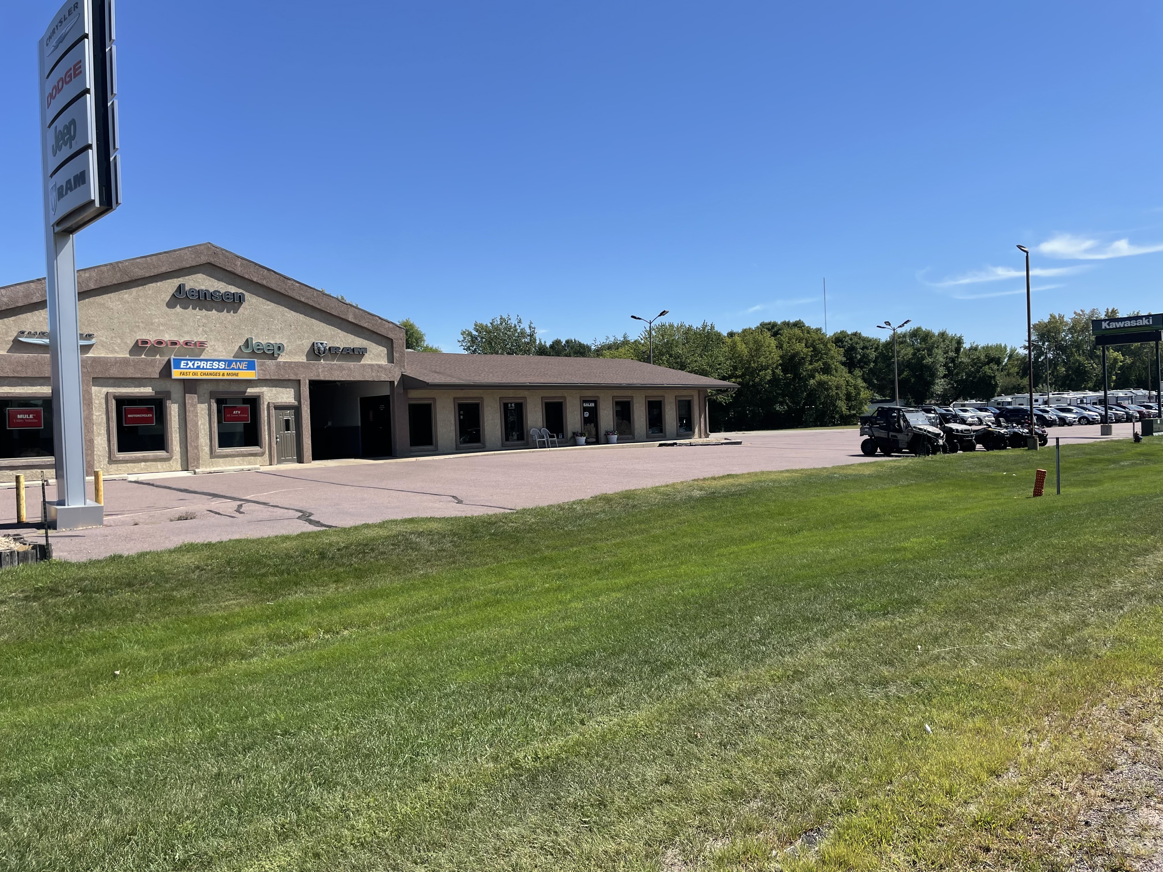 Jensen Chrysler Dodge Jeep RAM in New Ulm, MN | Cars Available | Autotrader