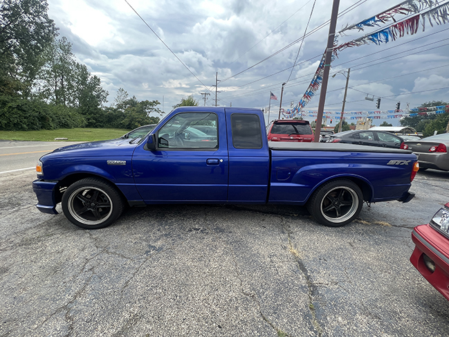 Lowered Ford Ranger