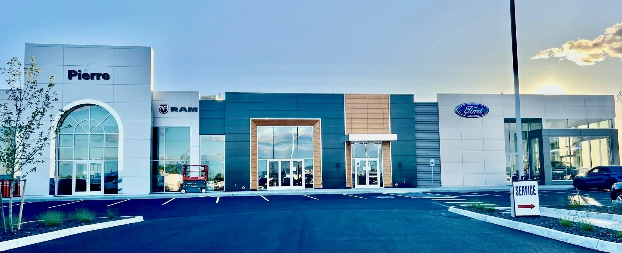 Pierre Ford of Hermiston in Hermiston, OR | 237 Cars Available | Autotrader