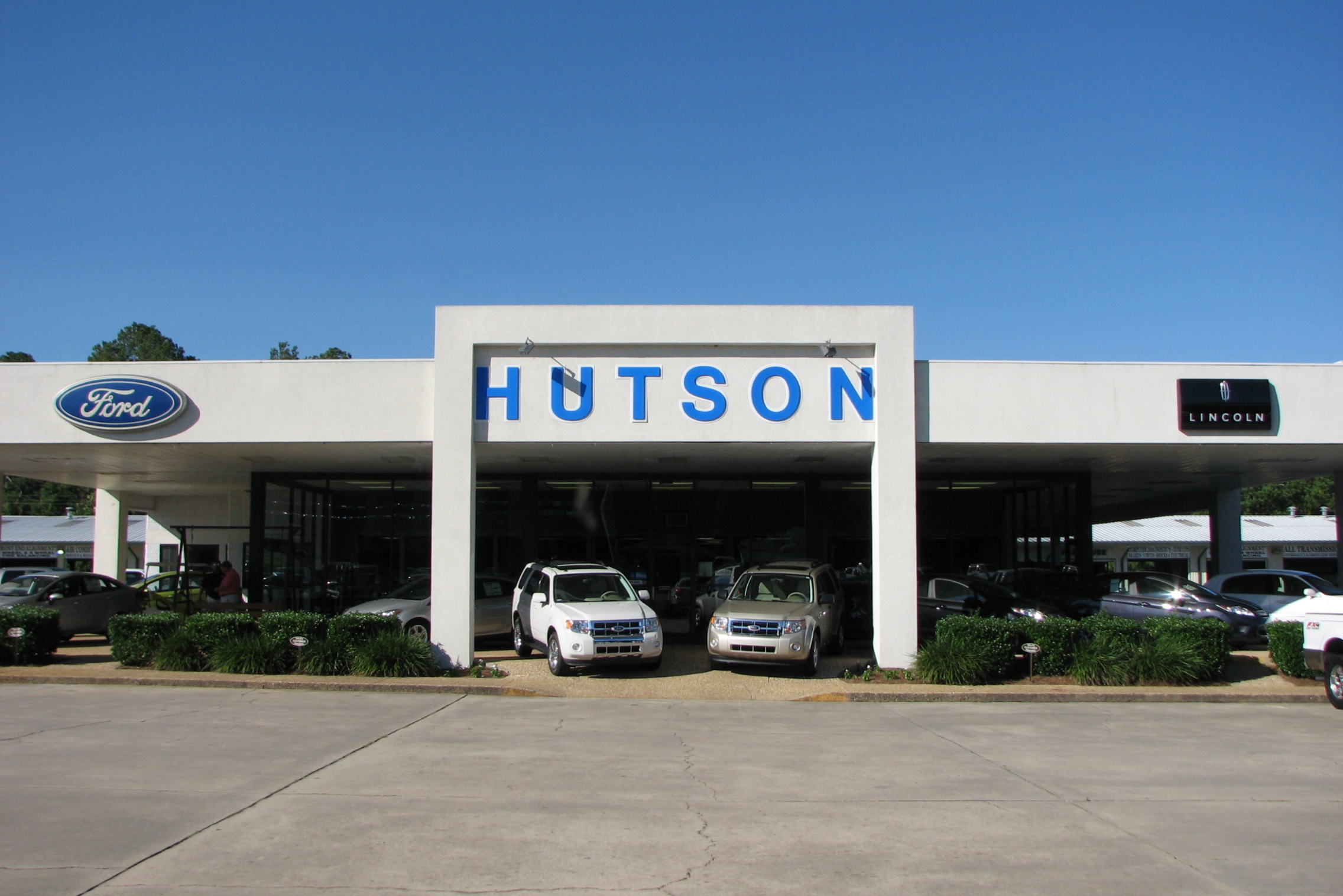 Robert Hutson Ford Lincoln Chrysler Dodge Jeep Ram in Moultrie, GA ...