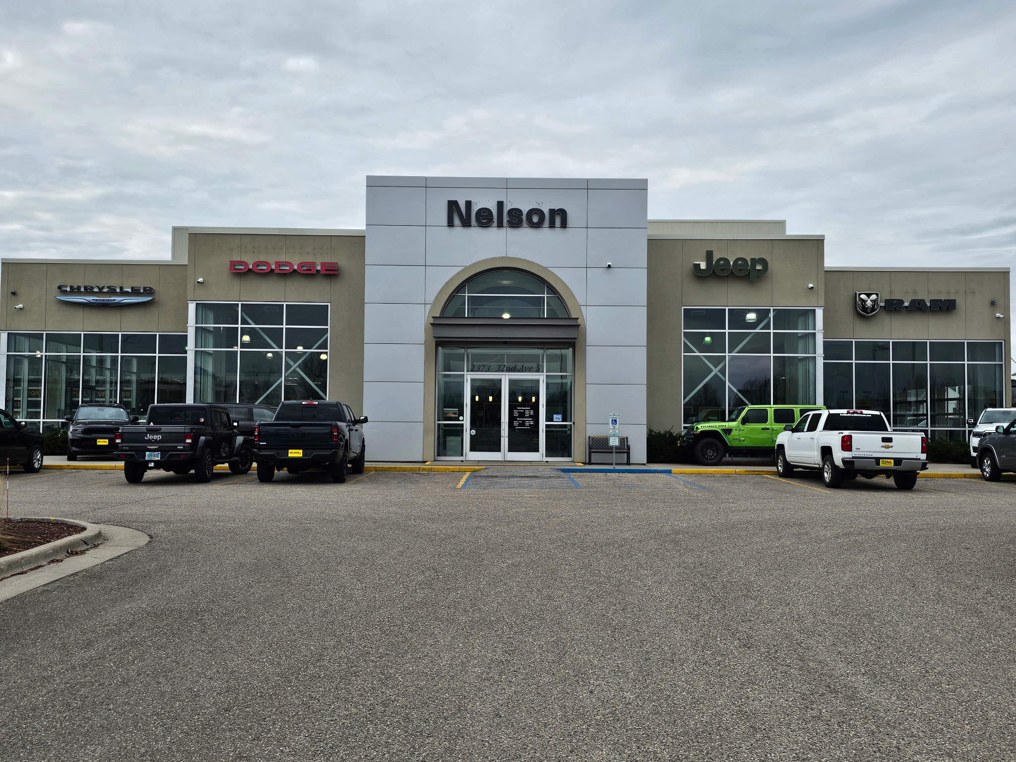 Nelson Chrysler Dodge Jeep Ram Of Grand Forks in Grand Forks, ND | 227 ...