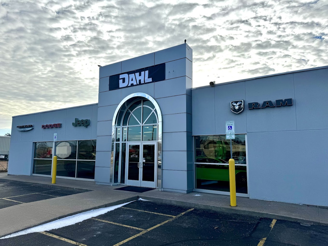 Dahl Chrysler Dodge Jeep Ram Stevens Point in Stevens Point, WI | 126 ...