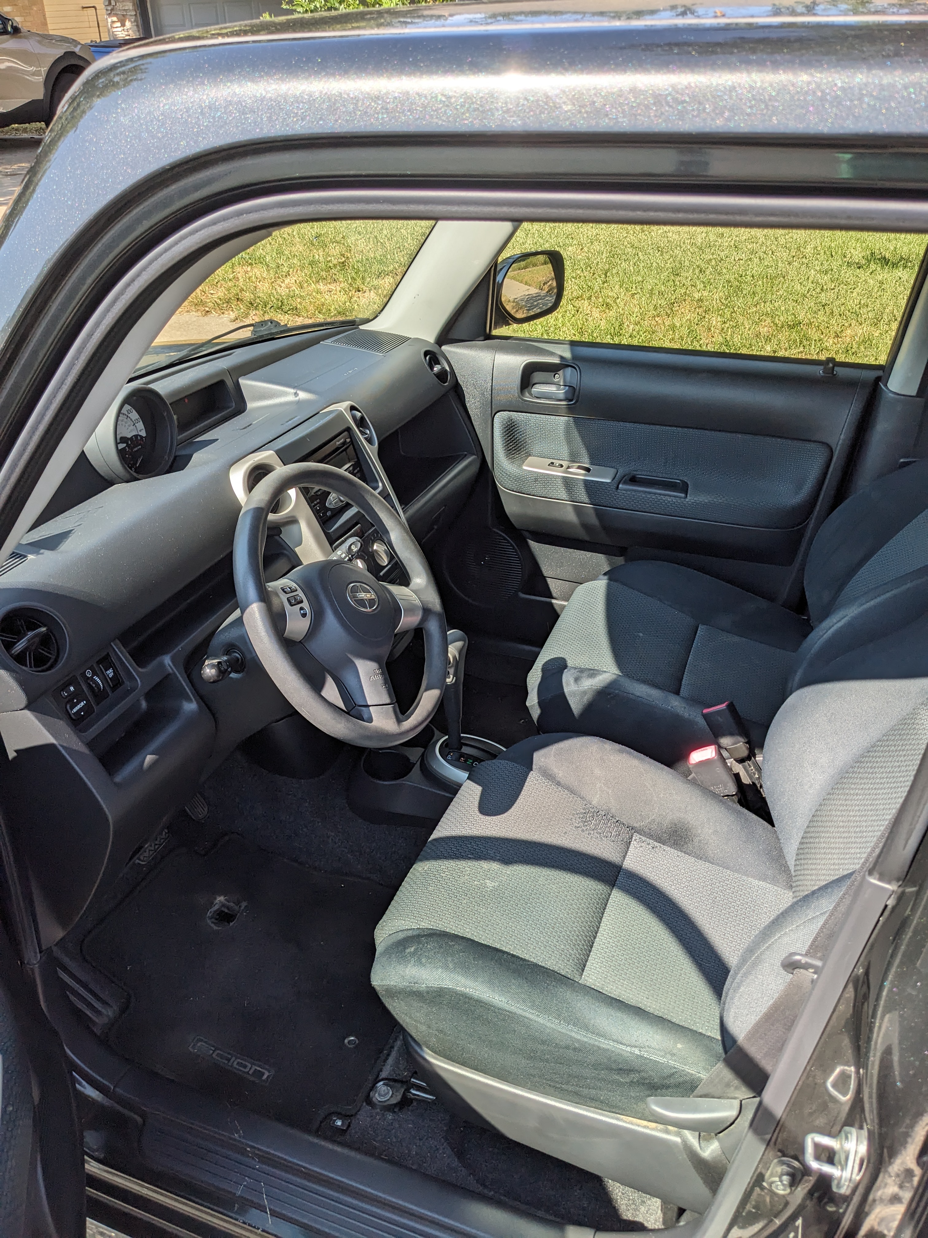 2006 Scion Xb Interior