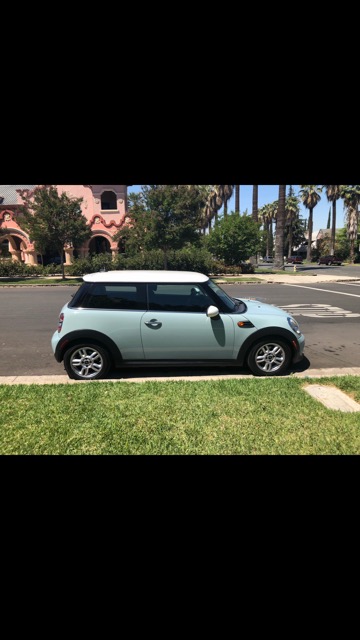 Ice Blue Mini Cooper Countryman