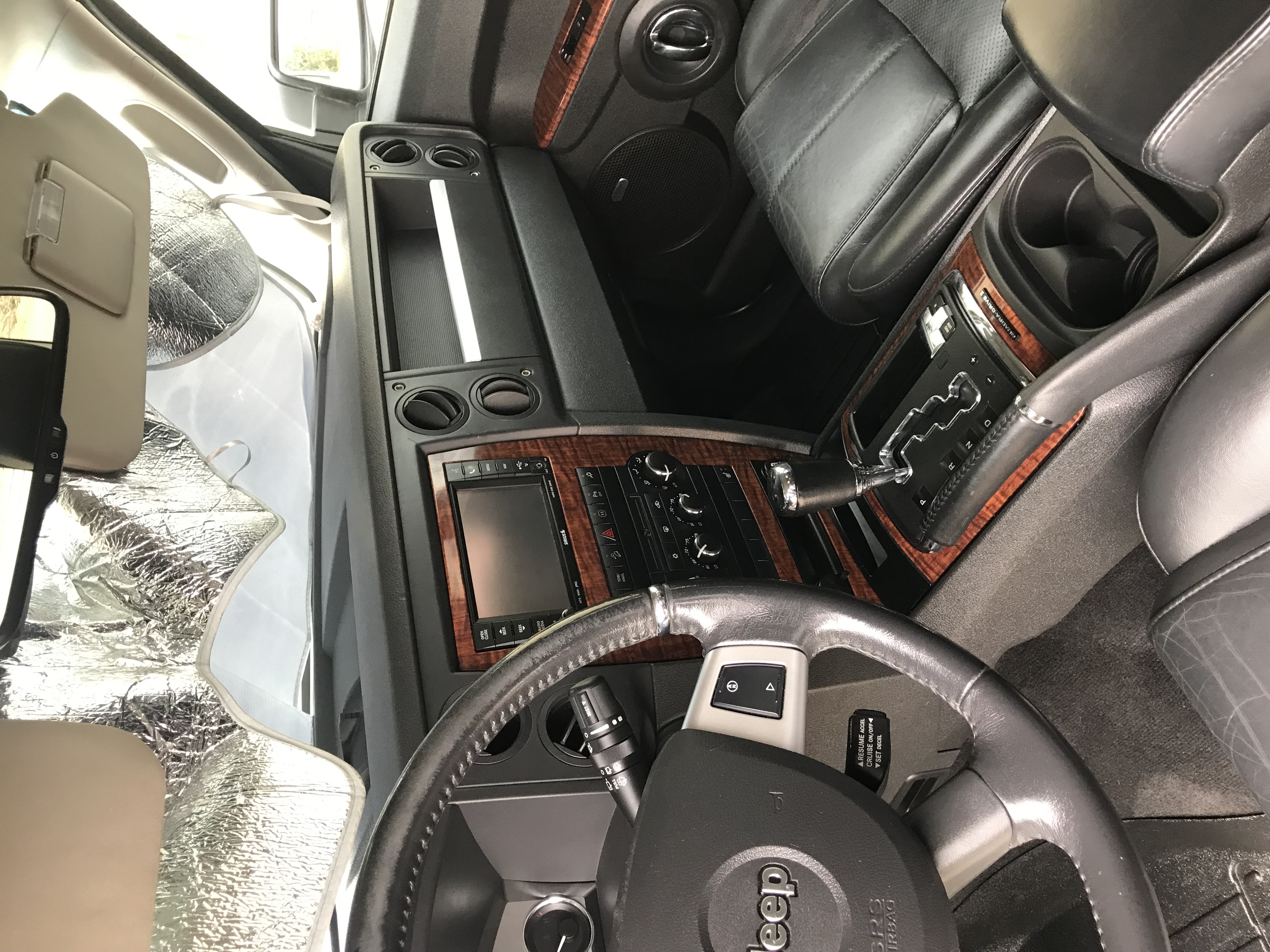 Jeep Commander 2008 Interior