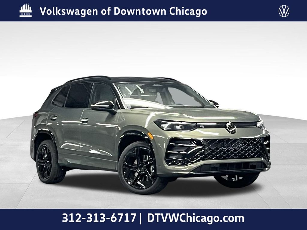 New Avocado Green w/Deep Black Roof 2026 Volkswagen Tiguan 2.0T SE R ...