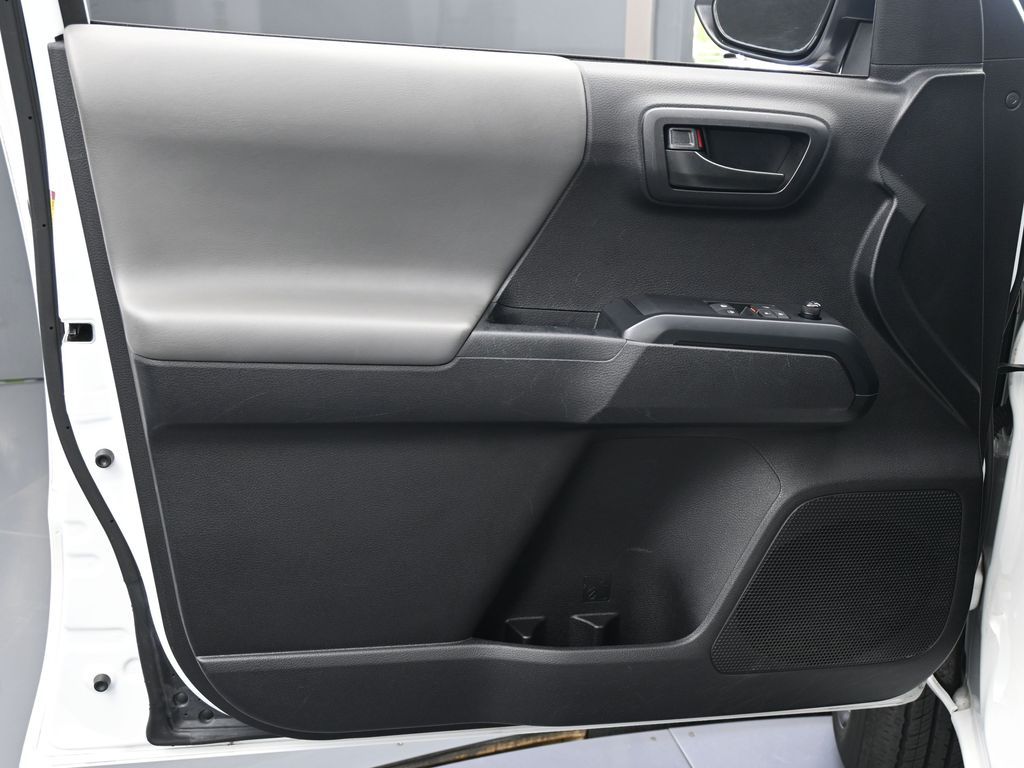 Pre-Owned 2022 Toyota Tacoma SR 4D Access Cab in Miami Lakes # ...