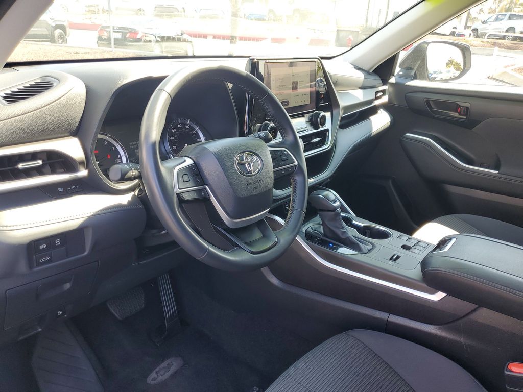 Used 2024 Toyota Highlander LE in Glendora CA | 5TDKDRAH7RS532068 ...
