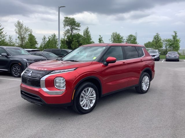 Pre-Owned 2024 Mitsubishi Outlander ES 4D Sport Utility in Avon #CJ4296 ...